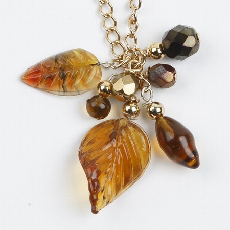 Jewellery with leaves